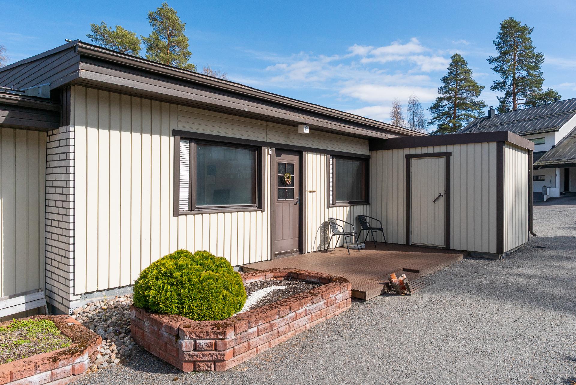 3h, k, s, kph, erill. wc, 2 vh, ter, var x 2, autokatos, Rivitie 1, Säynätsalo, Jyväskylä ...