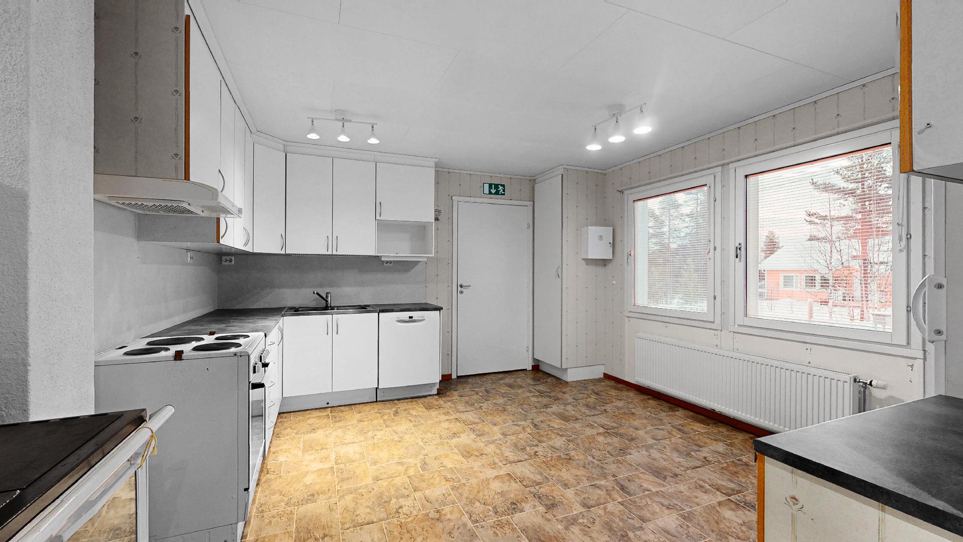 3mh, oh, k, erillinen wc, vh, khh, kph, s, Ventäjäntie 4, Ivalo, Inari ...