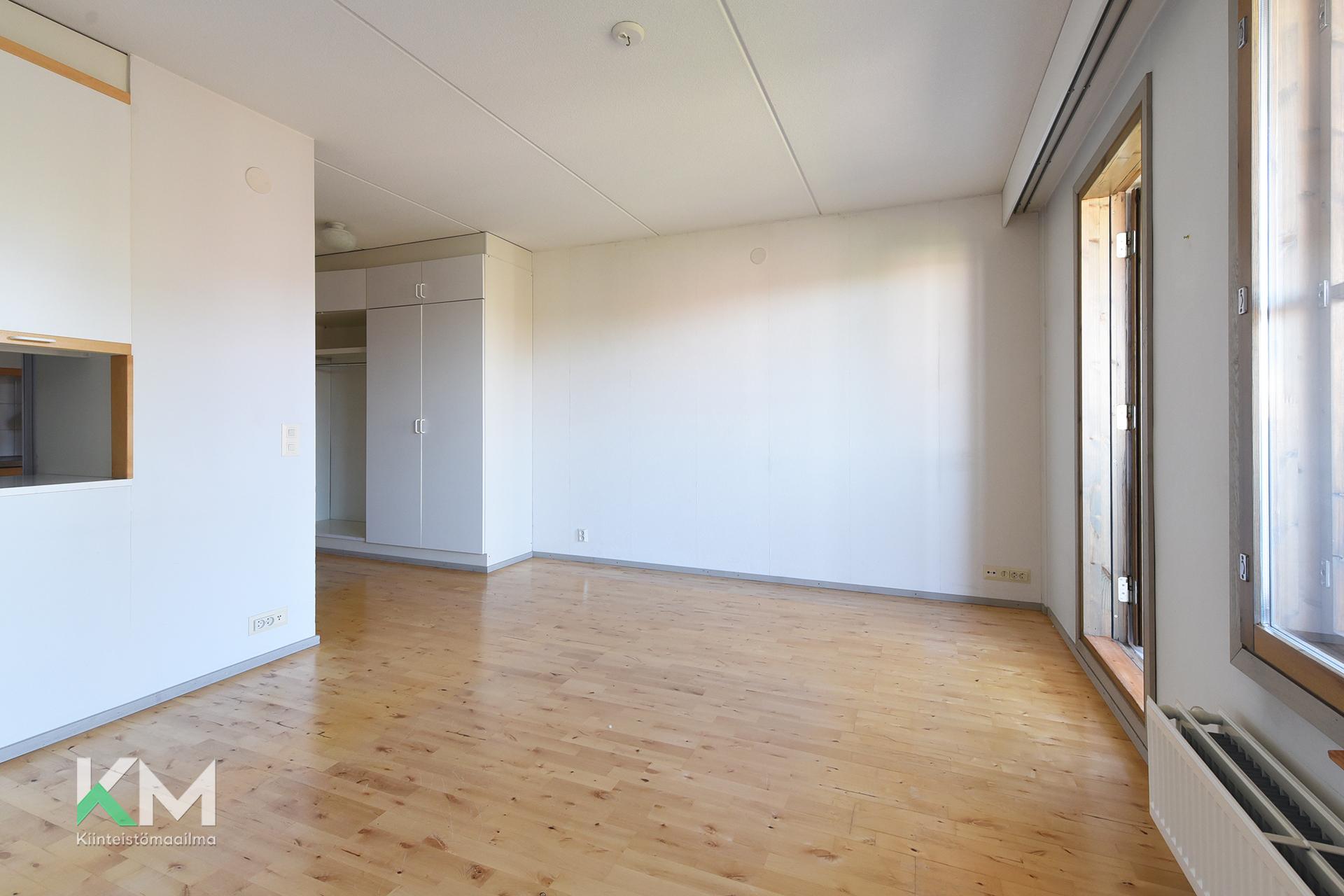 2h, kk, kph, s, vh, p, Lautamiehenkatu 10, Asemantausta, Lahti ...